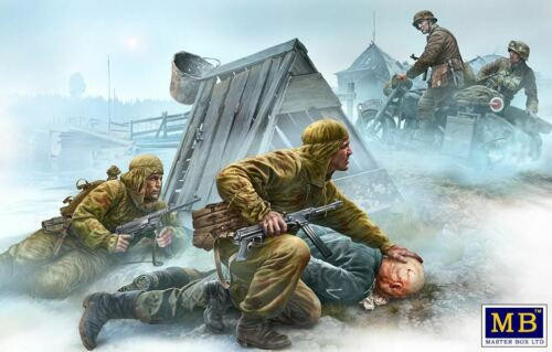 1/35 Masterbox Crossroad Eastern Front WWII Figure Set - Squadron.com