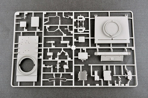 1/35 Trumpeter US Army M4 Command & Control Vehicle (C2V) - Squadron.com