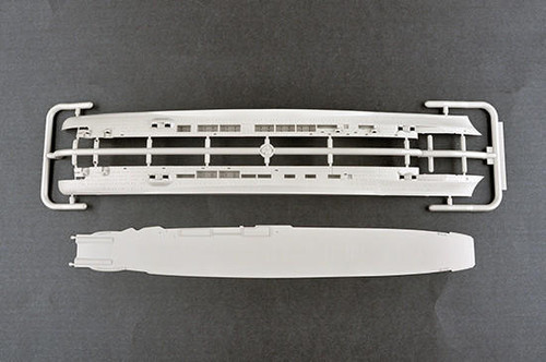 1/700 Trumpeter German DKM Peter Strasser Aircraft Carrier - Squadron.com