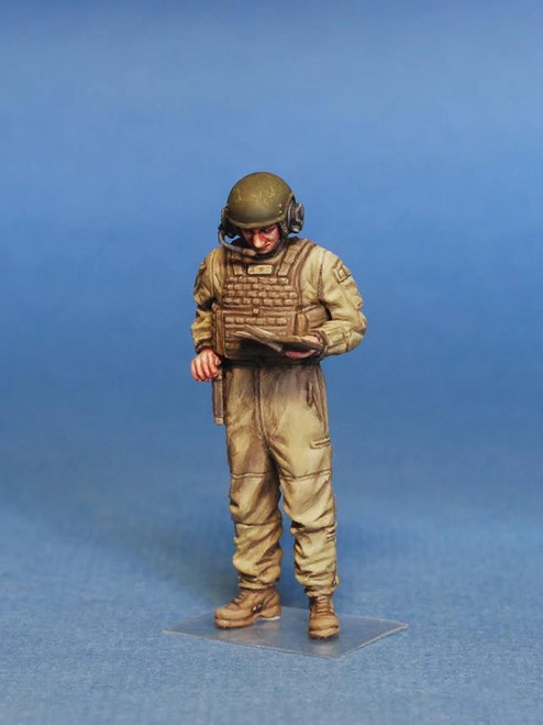1/35 Miniart USMC Tank Crew (5) - Squadron.com