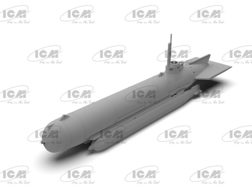 1/72 ICM U-Boat Midget Submarine MOLCH Plastic Model Kit - Squadron.com