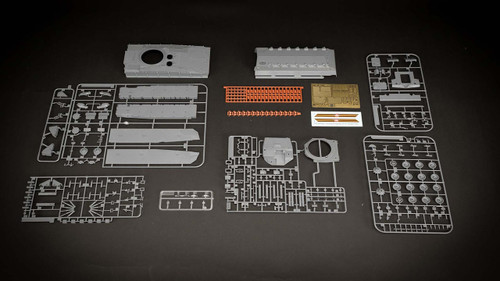 1/35 Panda Hobby BMP Object695 Kurganet-25 Plastic Model Kit - Squadron.com