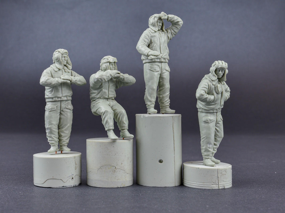 1/35 Miniart Soviet Tank Crew 1970-1980's Winter Uniform Figure Set ...