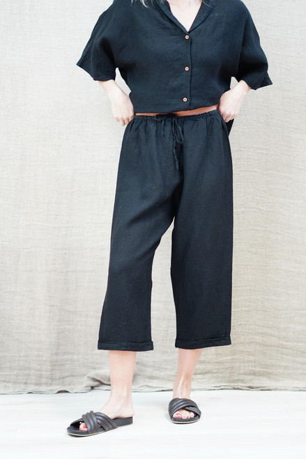 Tilly 3/4 Linen Pants Black - Linens Unlimited