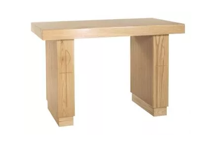 Timeless altar Elegant worship altar Classic altar design Versatile ...