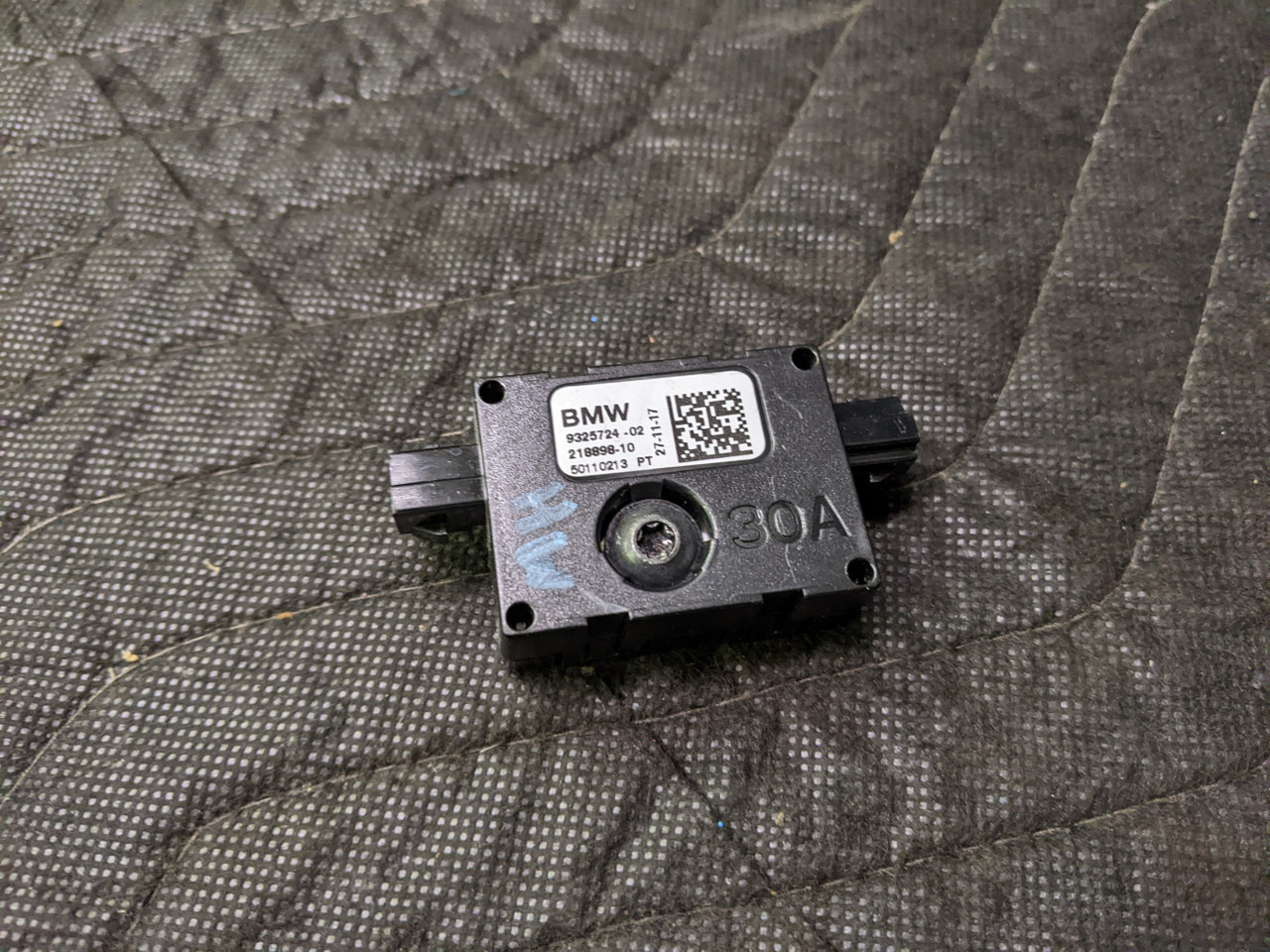 BMW F90/G11/G12/G30/G31 65209325724 | recycleBMWs.com | Used BMW Parts