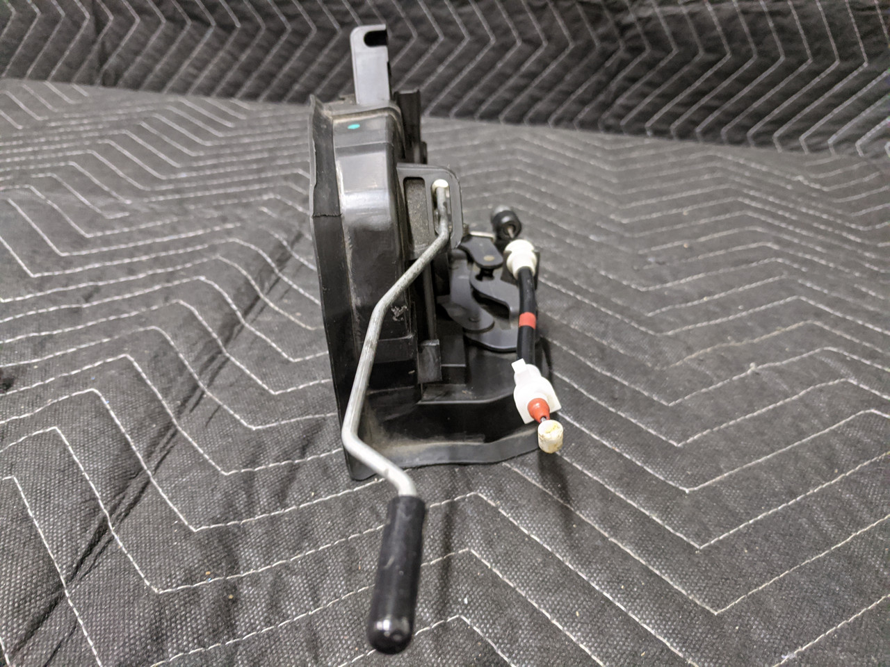 BMW E53 X5 Door Lock With Motor Actuator Right Front 51218402540