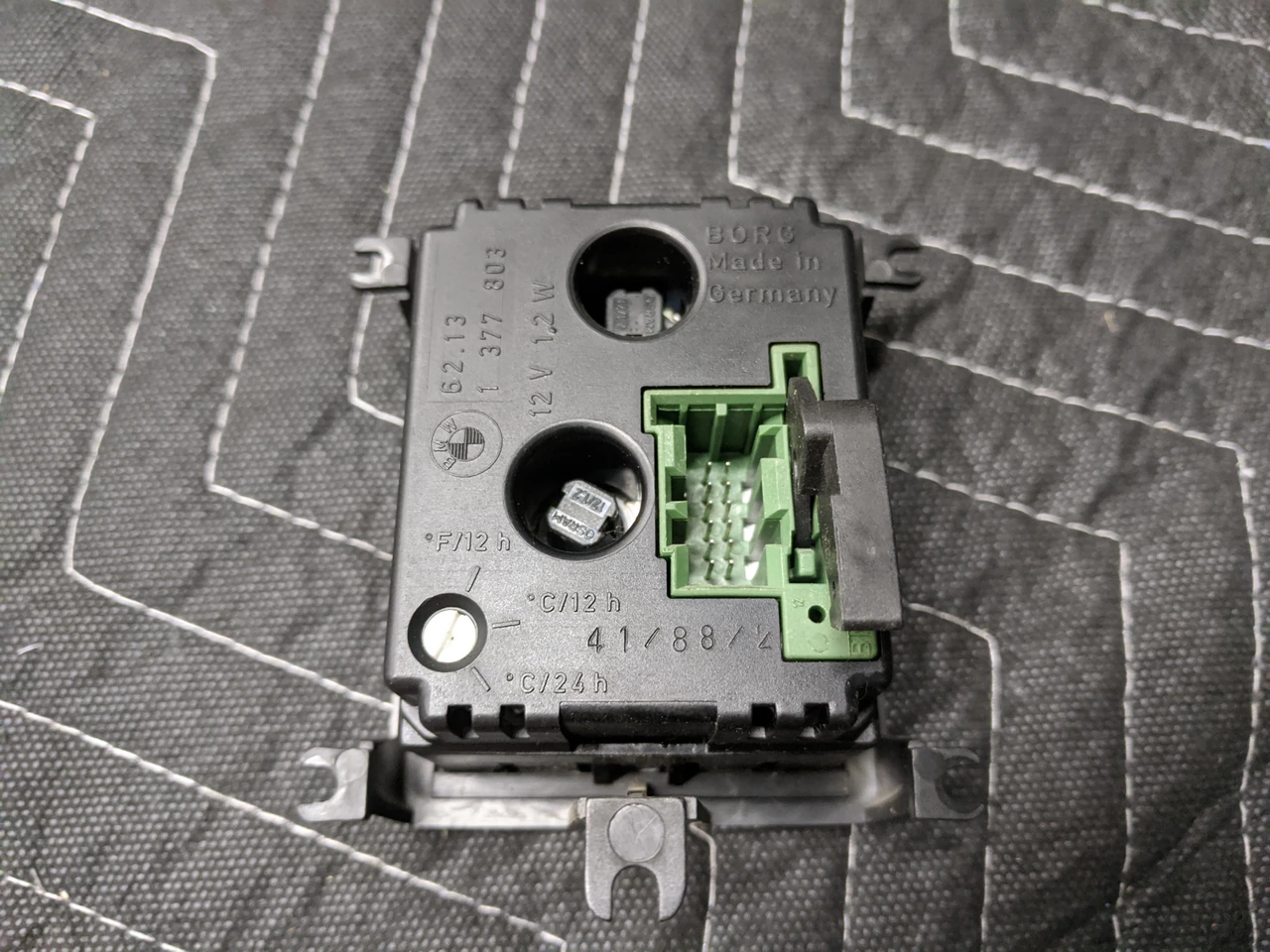BMW E28/E30 3-Series 5-Series Outdoor Temperature Digital Clock 62131377803