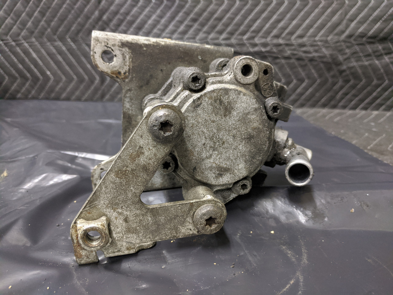 BMW E36 3-Series Power Steering Pump LUK 32411093360