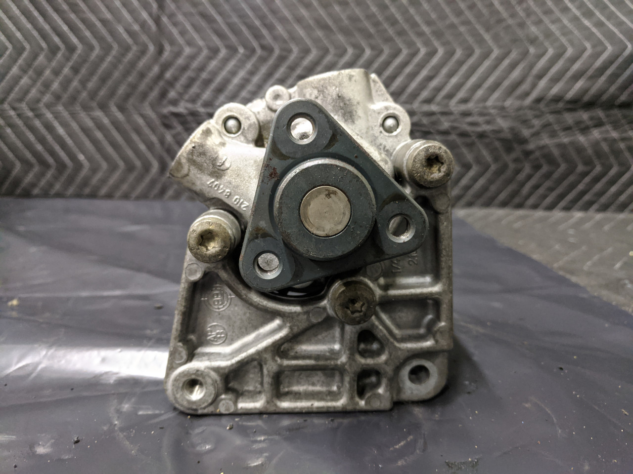 BMW E46 3-Series Power Steering Pump LUK 32416750423