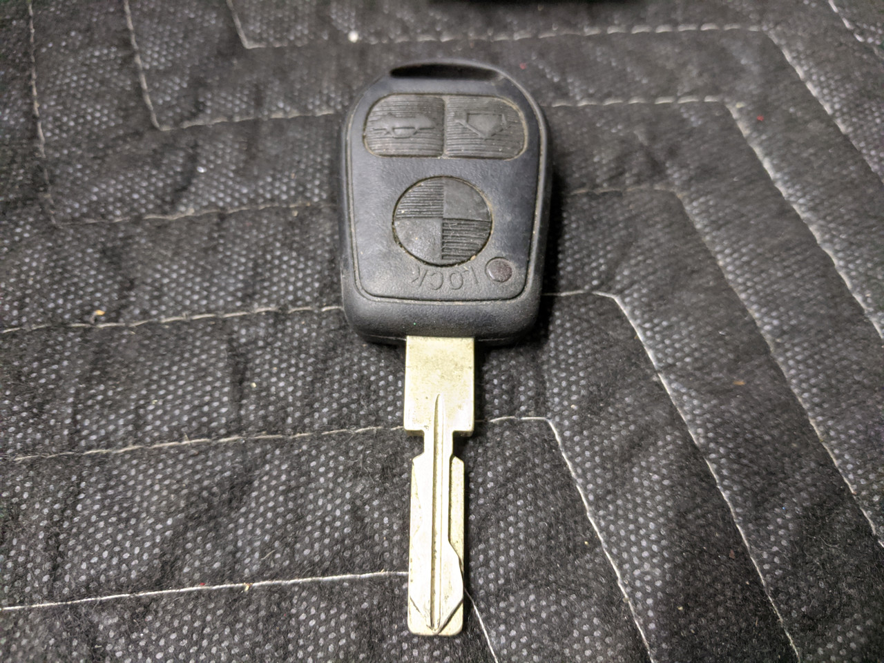 BMW E38 740iL Interlock Steering Lock WIth DME/ECU EWS Key 1094726