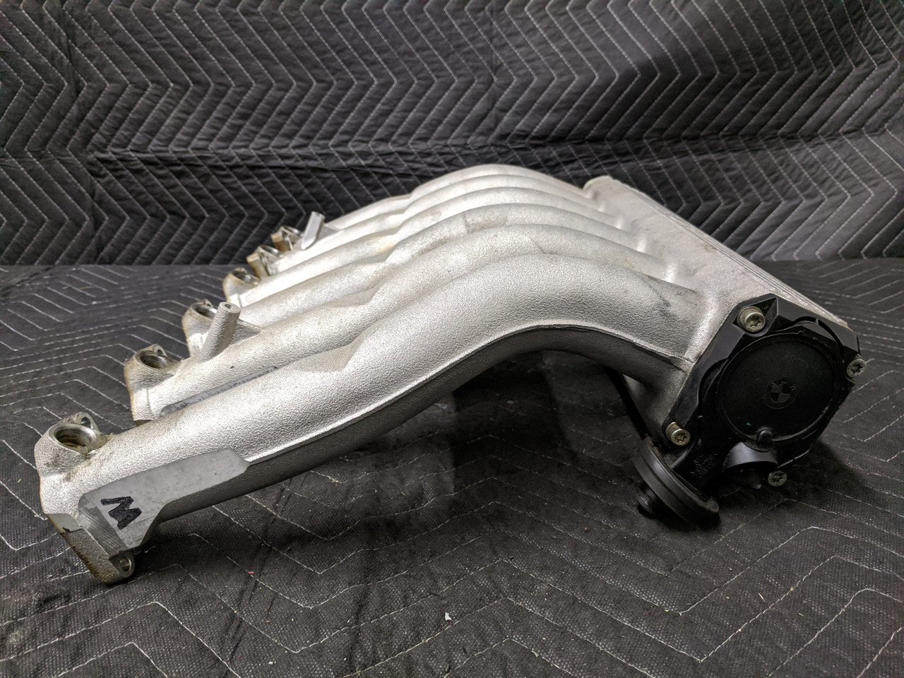 BMW E38 750iL M73 V12 Intake Manifold Left Drivers 1435184