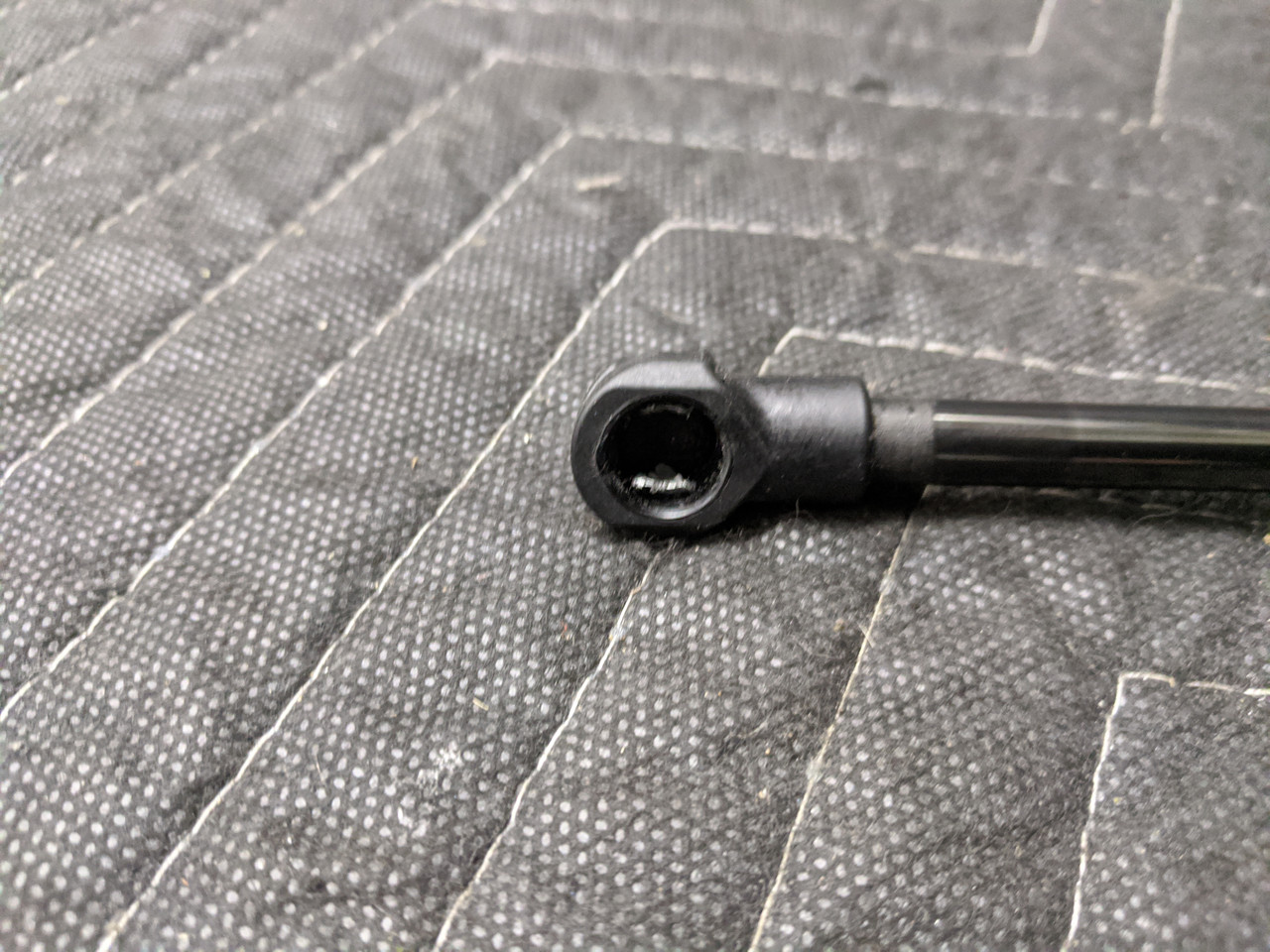 BMW E90/E92/E93 3-Series M3 Hood Strut 51237900795
