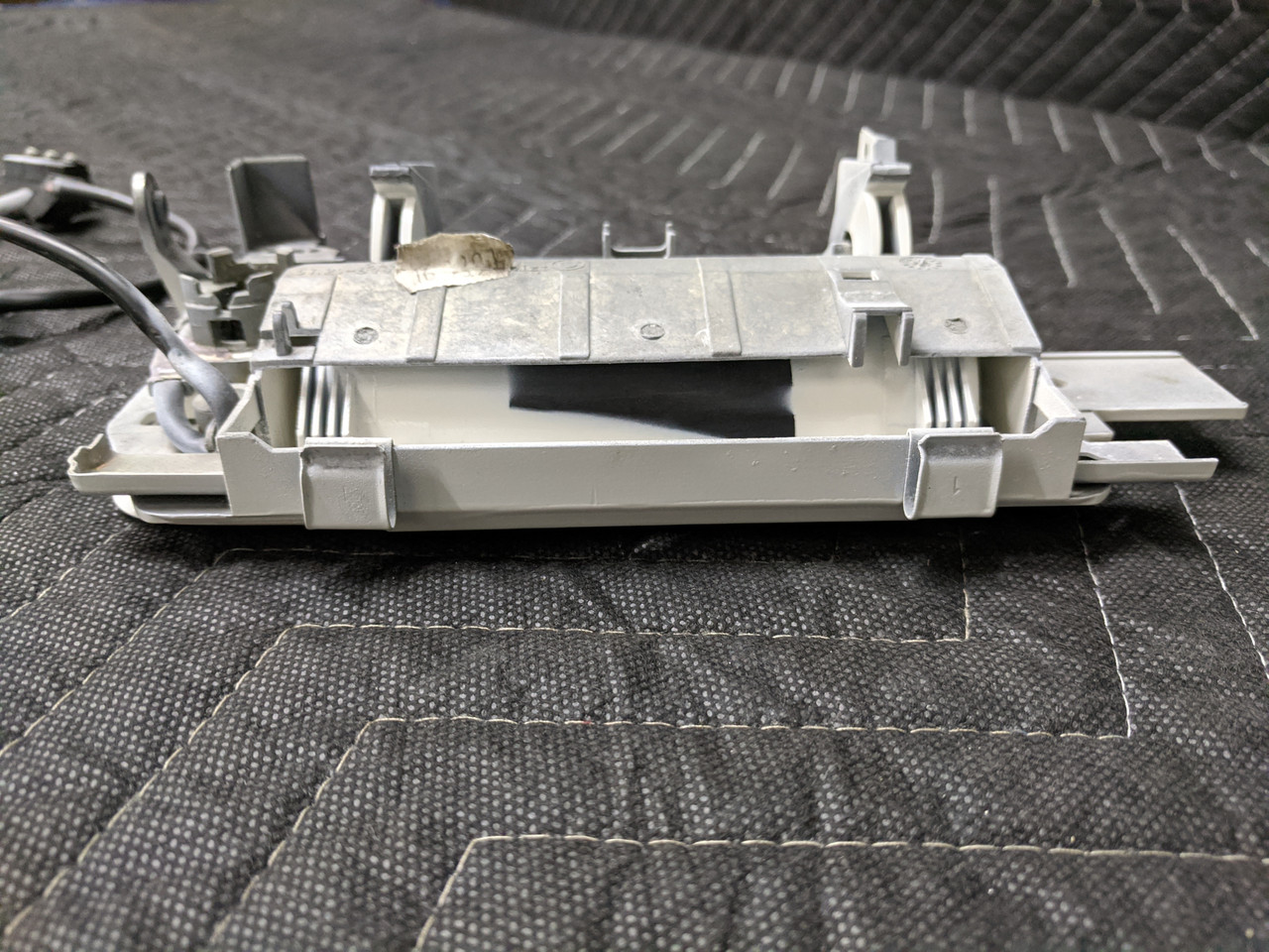 BMW E31 8-Series Alpine White Exterior Door Handle 51218108195