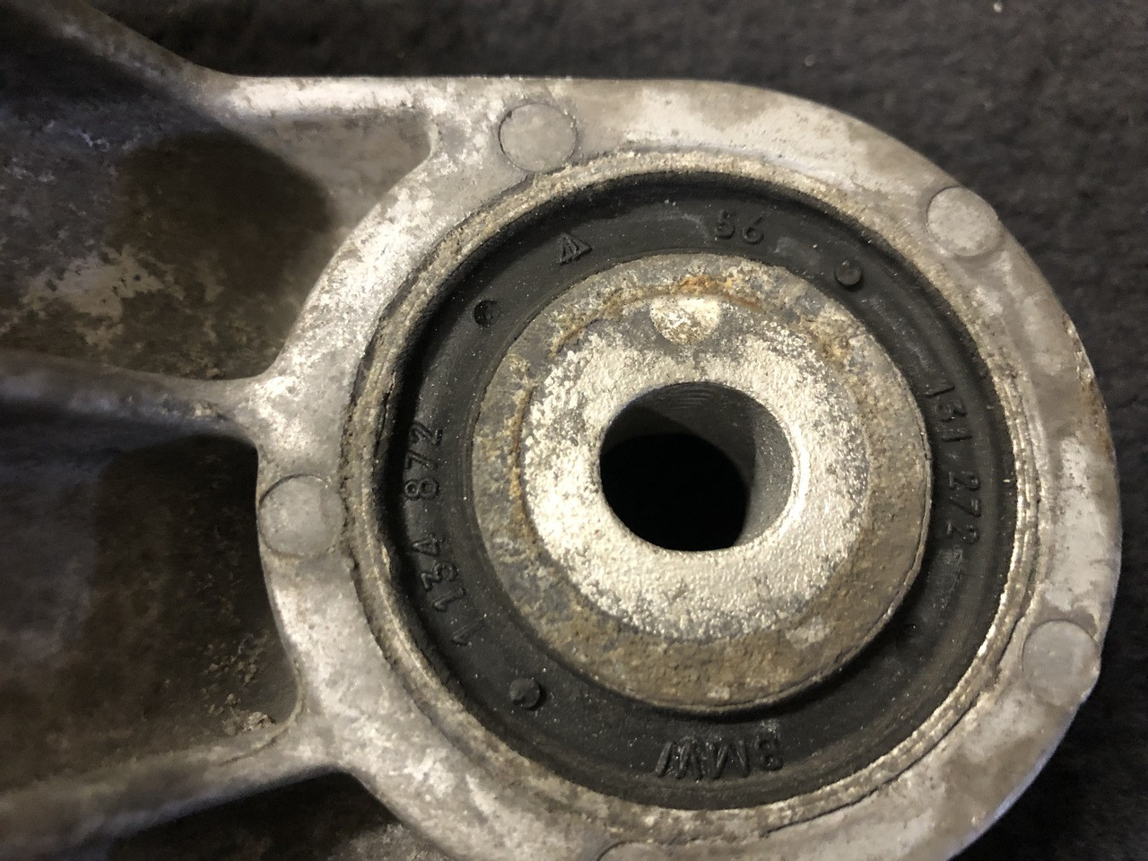 BMW E36 Rear Differential Cover - recycleBMWs