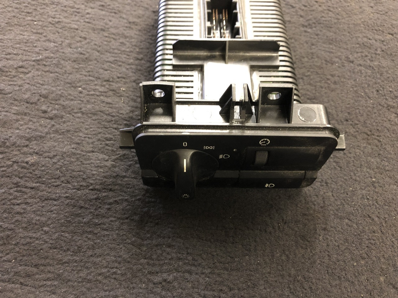 BMW E46 Light Control Module/Switch - recycleBMWs