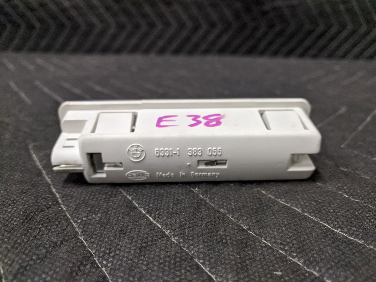 BMW E31/E36/E38 Z3 7-Series 8-Series Interior Light 63311383055