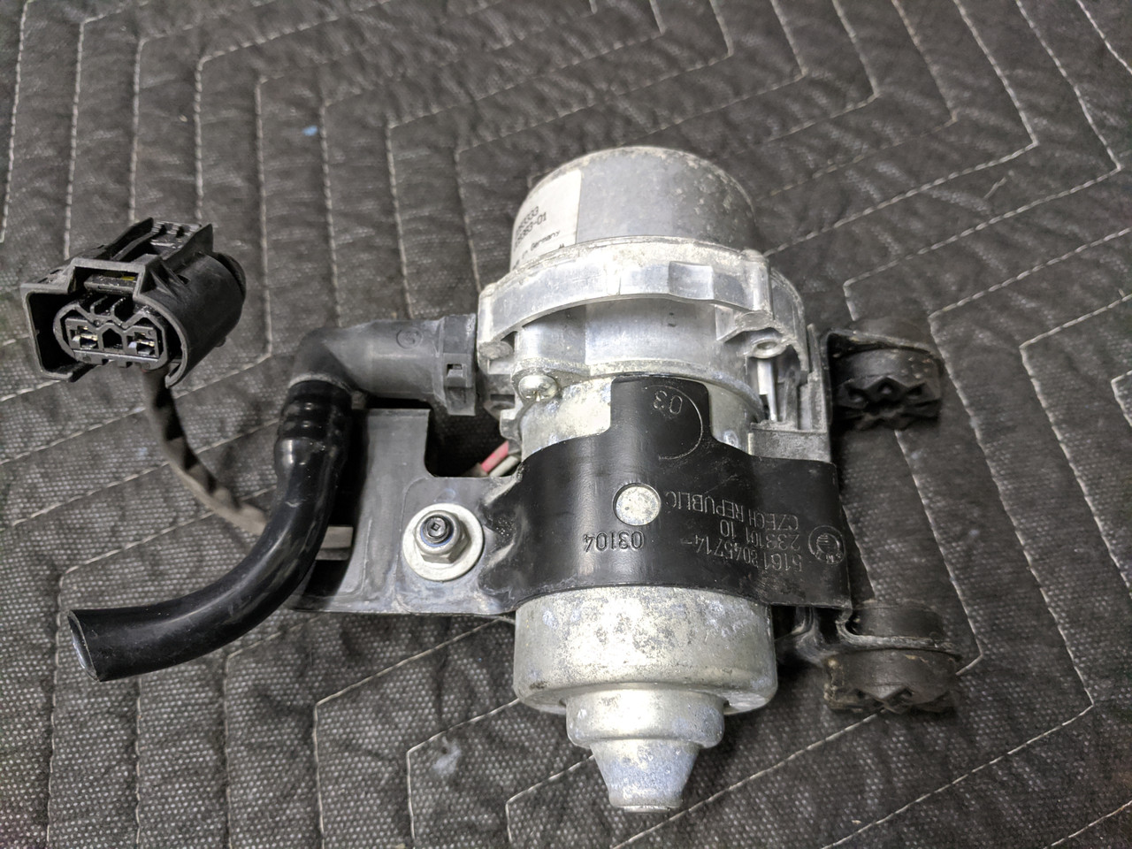 BMW E90/E92/E93 M3 Power Brake Vacuum Pump 34332283333