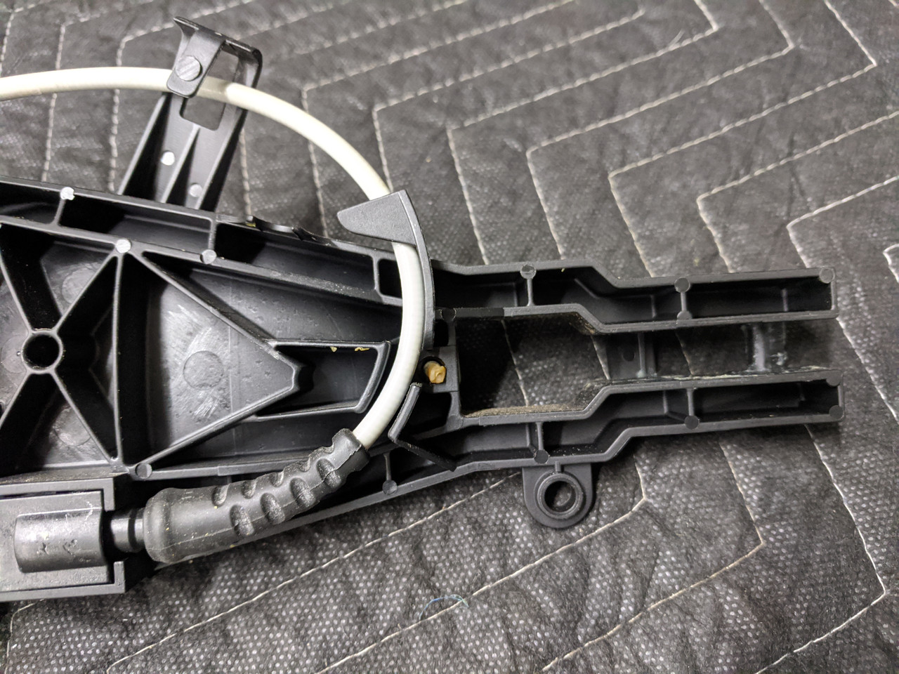 BMW E90/E91/E92/E93 Drivers Left Outside Door Handle Carrier 51227199835