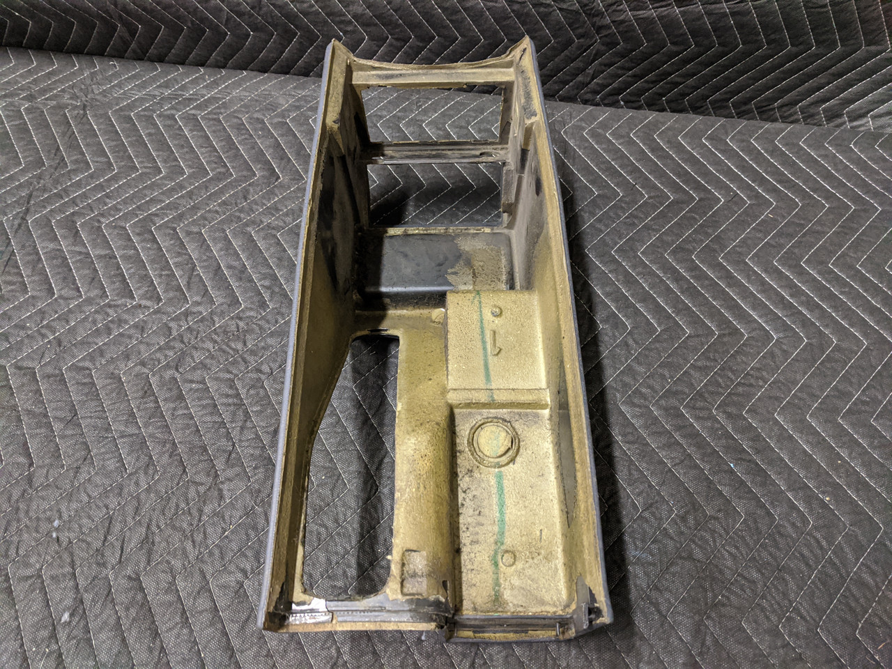 BMW E34 5-Series Center Console Indigo 51168181942