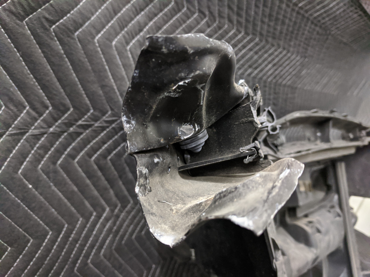 BMW E901/E91/E92/E93 3-Series Front Core Support 51647058594