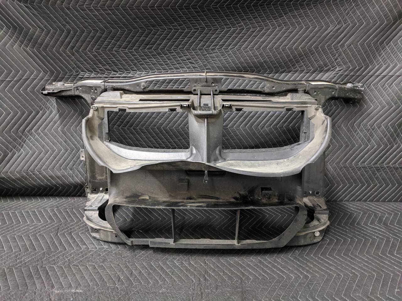 BMW E901/E91/E92/E93 3-Series Front Core Support 51647058594