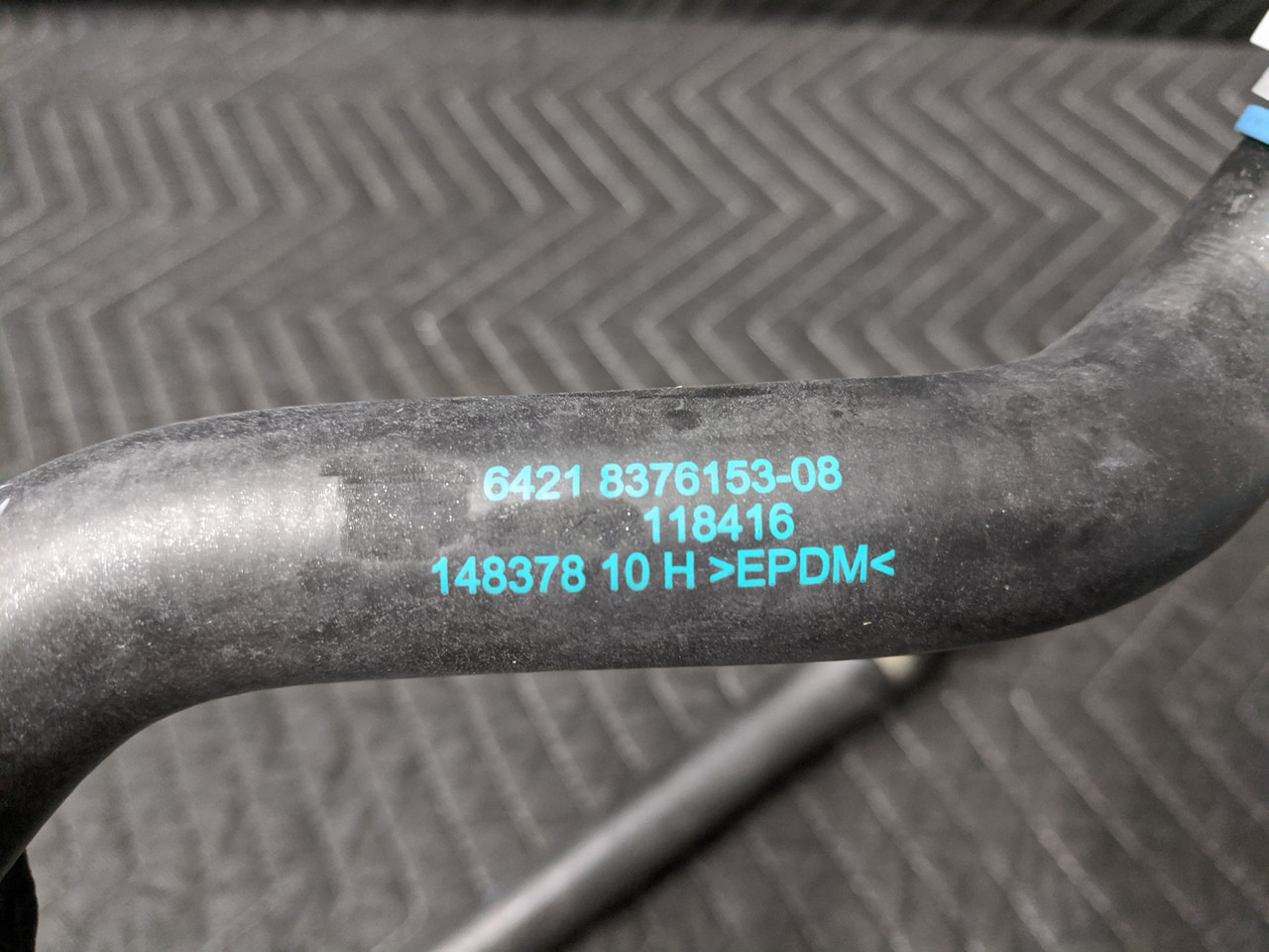 BMW E46 3-Series Heater Hose Rein 64218376153