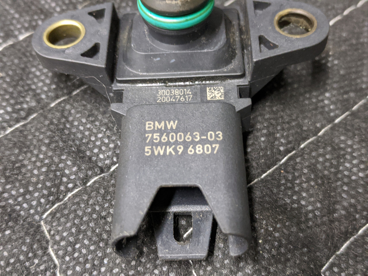 BMW E60/E70/E90 MAP Pressure Sensor 13627560063