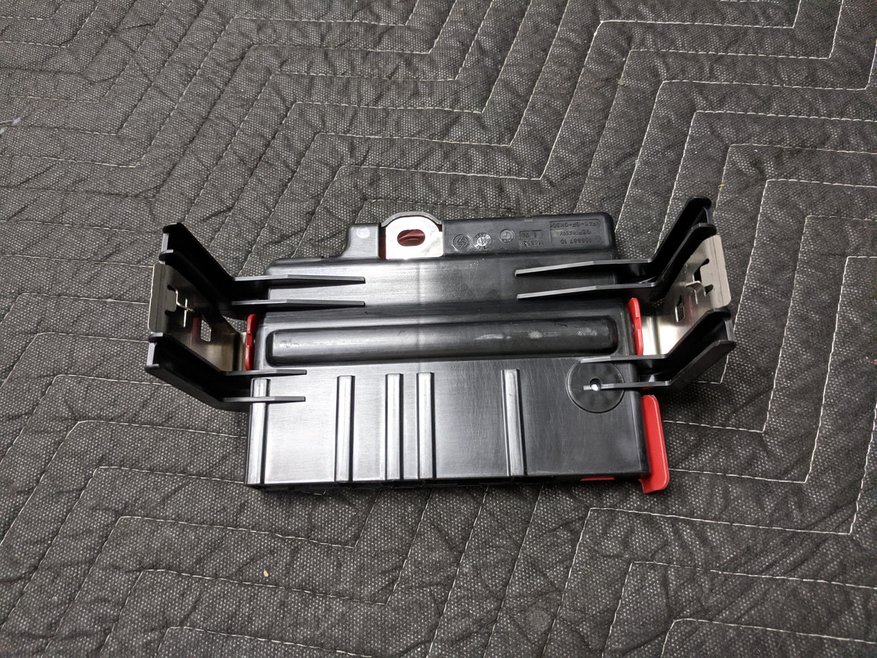 BMW E90/E91/E92/E93 3-Series Power Distribution Box 61146942912