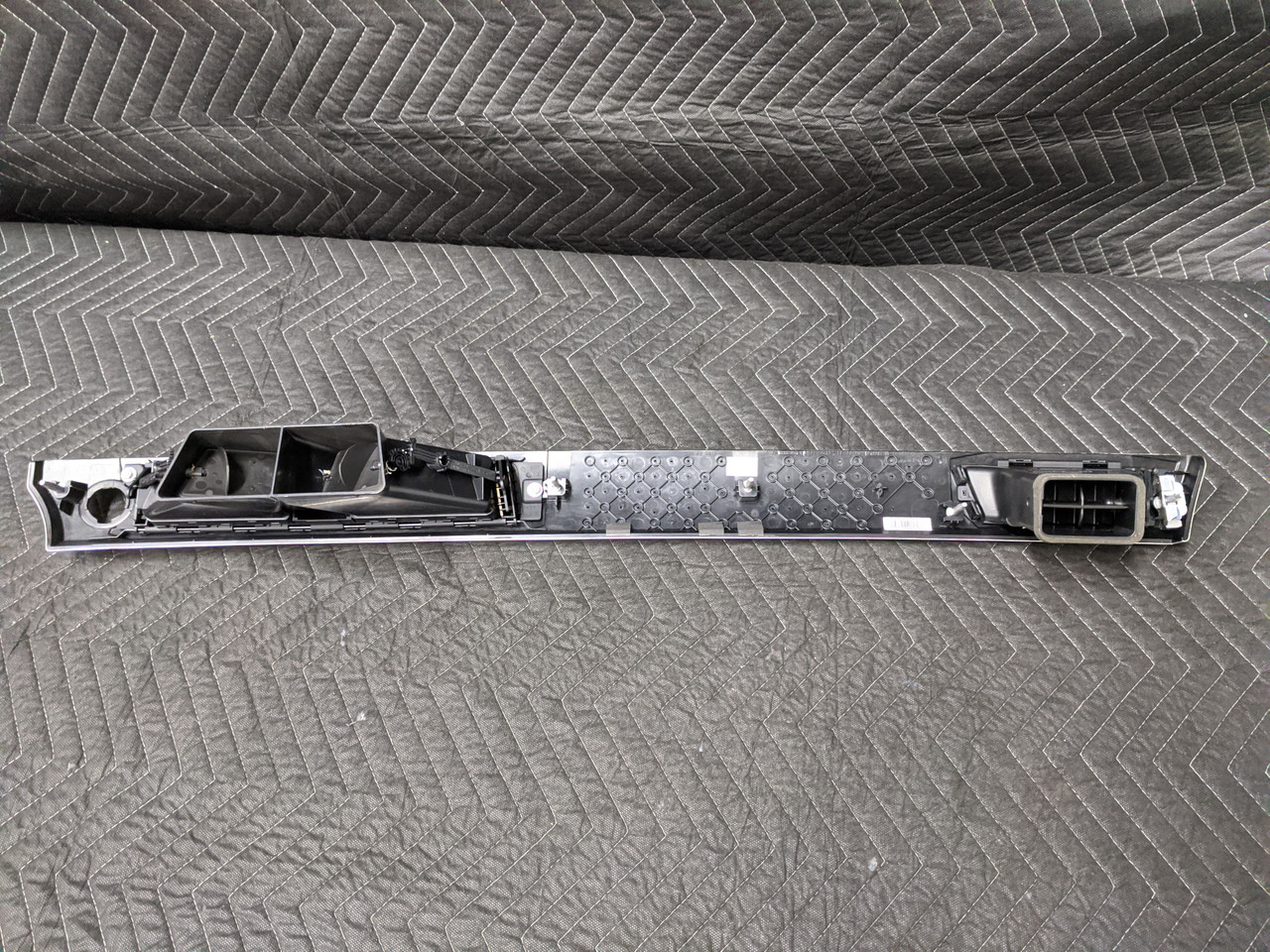 BMW E90/E91/E92/E93 3-Series Dashboard Trim Brushed Aluminum Right ...