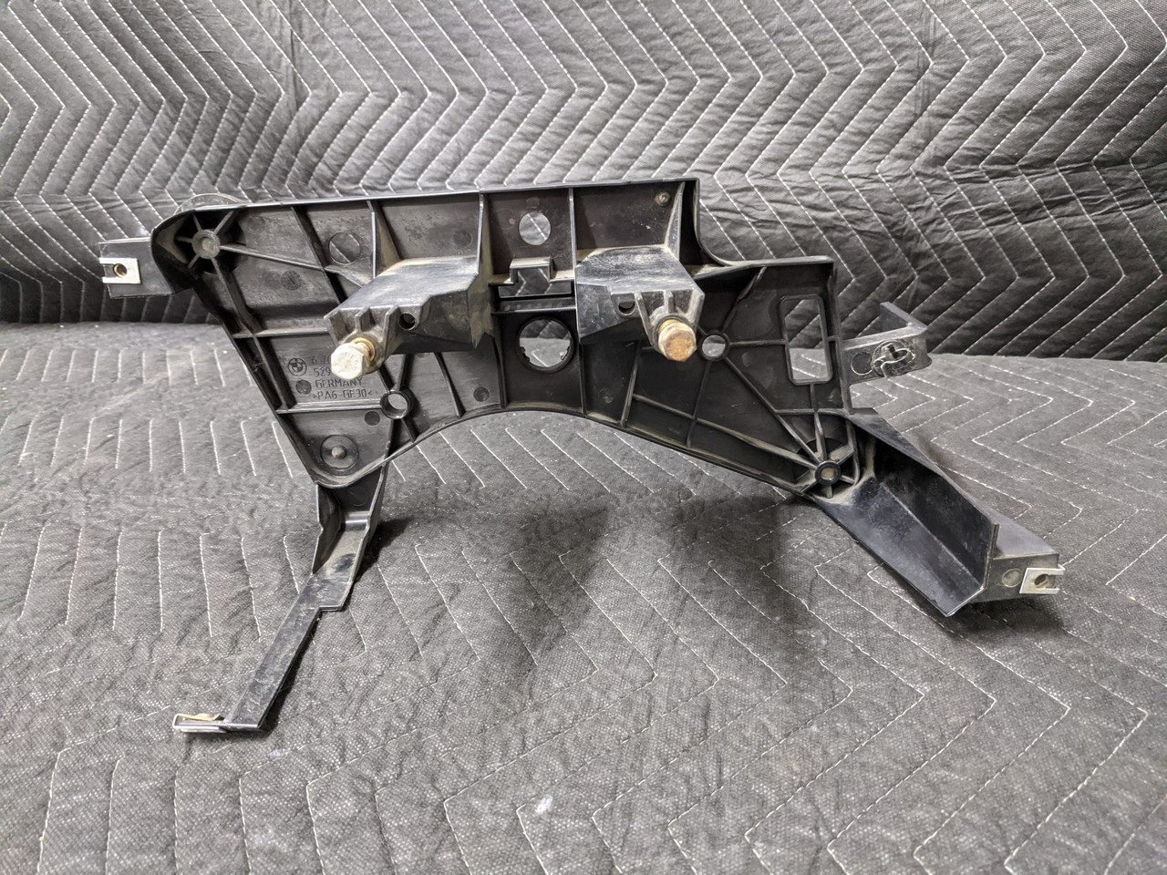 BMW E90/E91/E92/E93 3-Series Charcoal Canister Bracket 16136768644