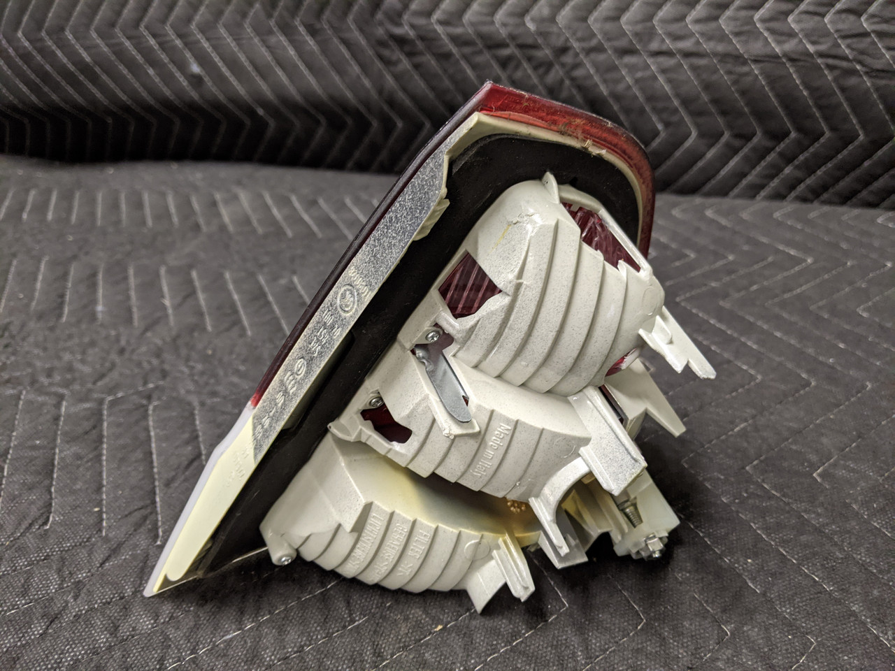 BMW E90 3-Series Inner Rear Left Tail Light 63216937459