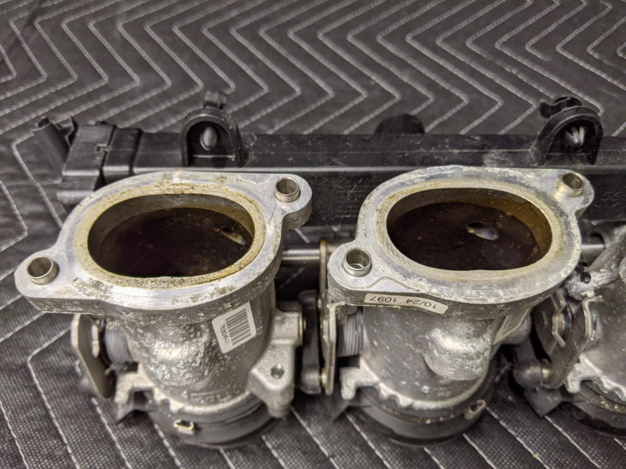 BMW E90/E92/E93 M3 S65 13547838246 | recycleBMWs.com | Used BMW Parts