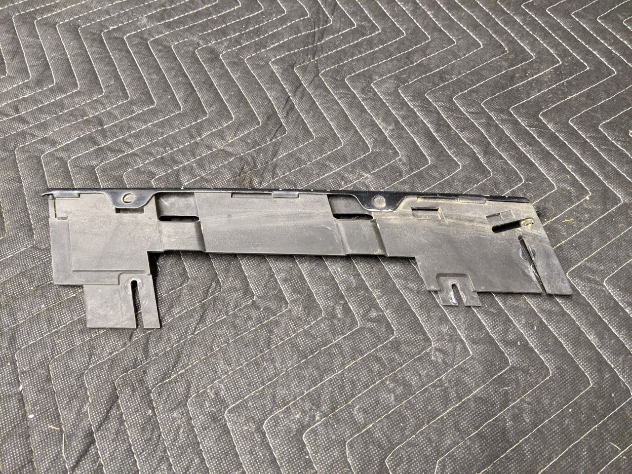 BMW E38 7-Series 51138157937 | recycleBMWs.com | Used BMW Parts