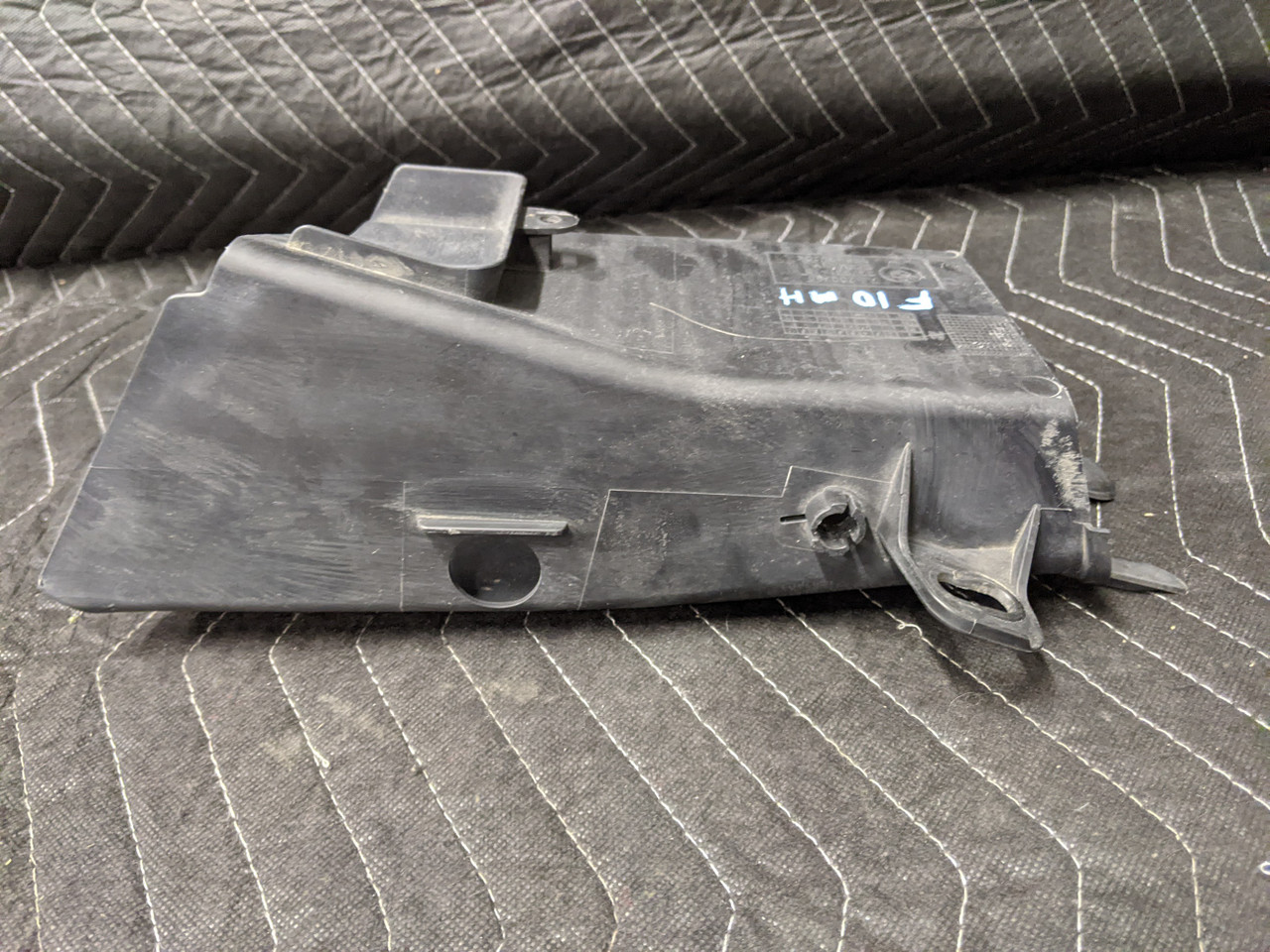 BMW F10/F11 51747200798 | recycleBMWs.com | Used BMW Parts