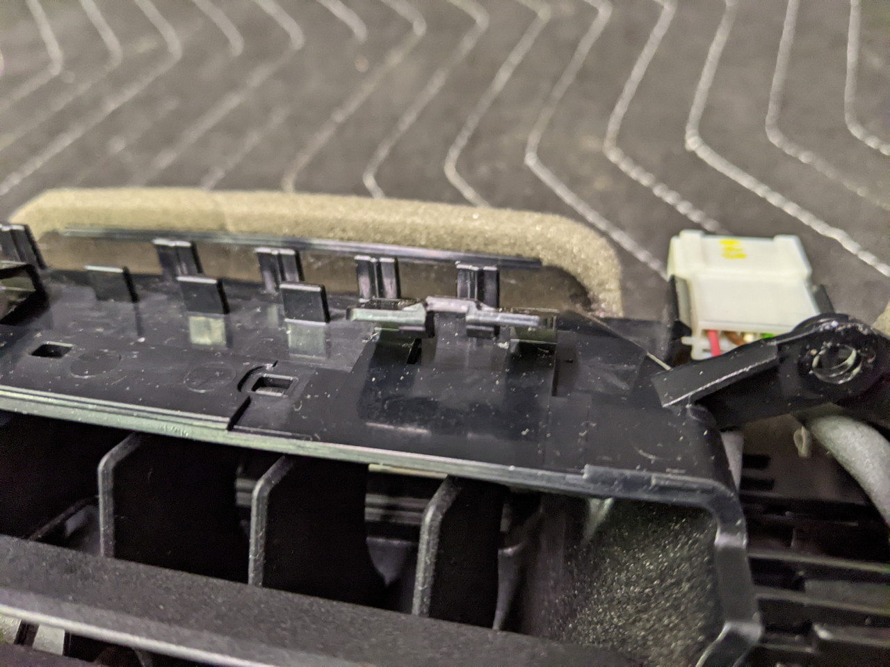 BMW F90/G30/G31 64229329579 | recycleBMWs.com | Used BMW Parts