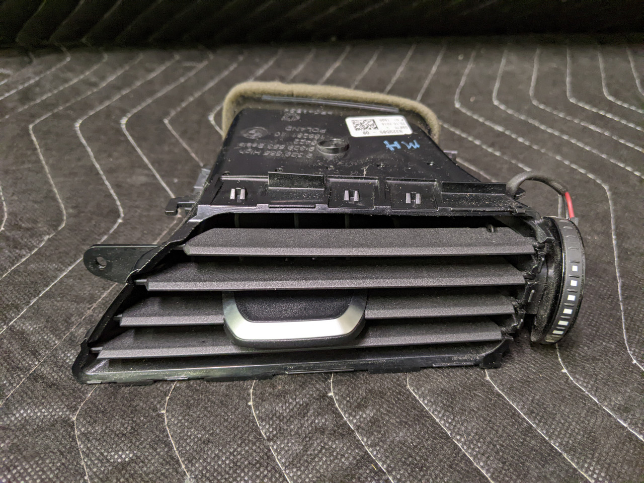 BMW F90/G30/G31 64229329585 | recycleBMWs.com | Used BMW Parts