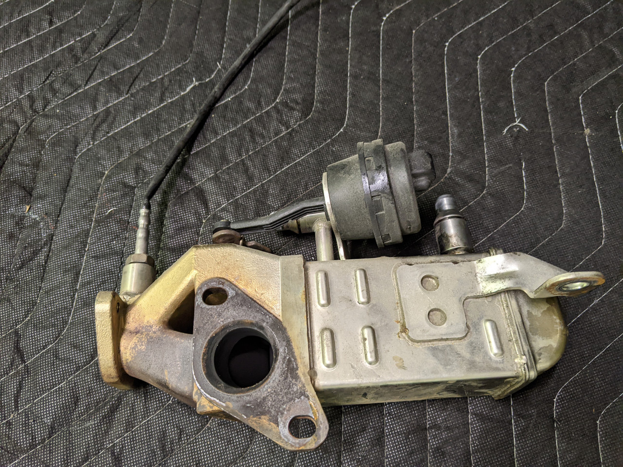 BMW F02/F10/F15 11718513693 | recycleBMWs.com | Used BMW Parts