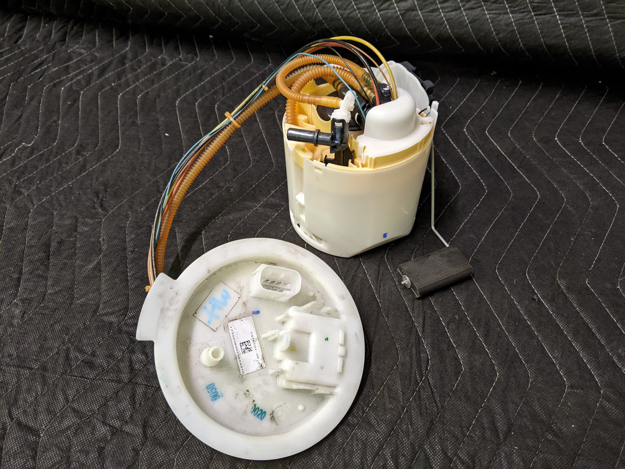 BMW G14/G15/G16/G30/G31/G32 16117476101 | recycleBMWs.com | Used BMW Parts