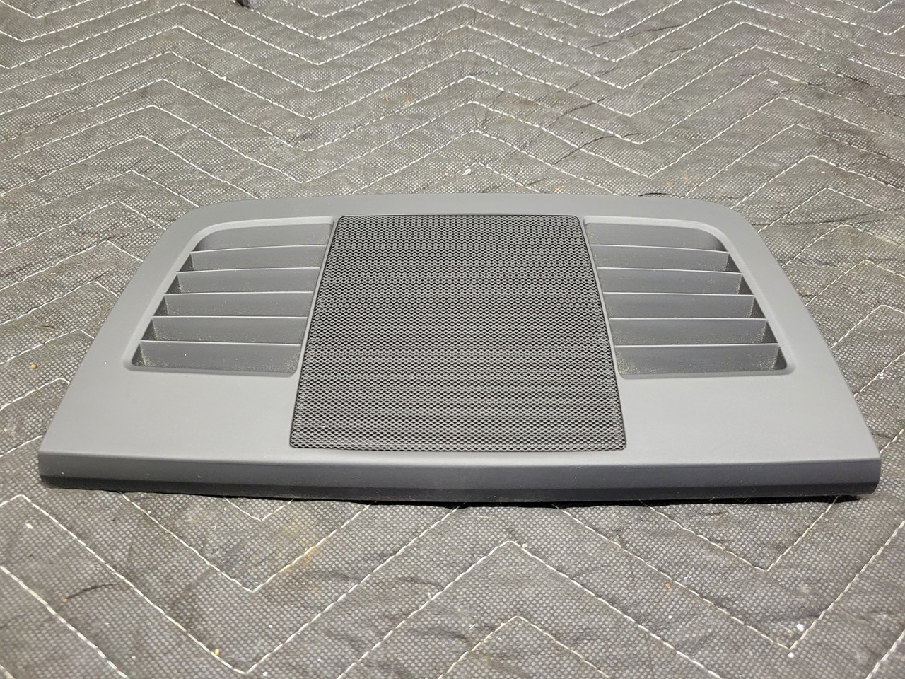BMW E90/E91/E92/E93 51457123749 | recycleBMWs.com | Used BMW Parts