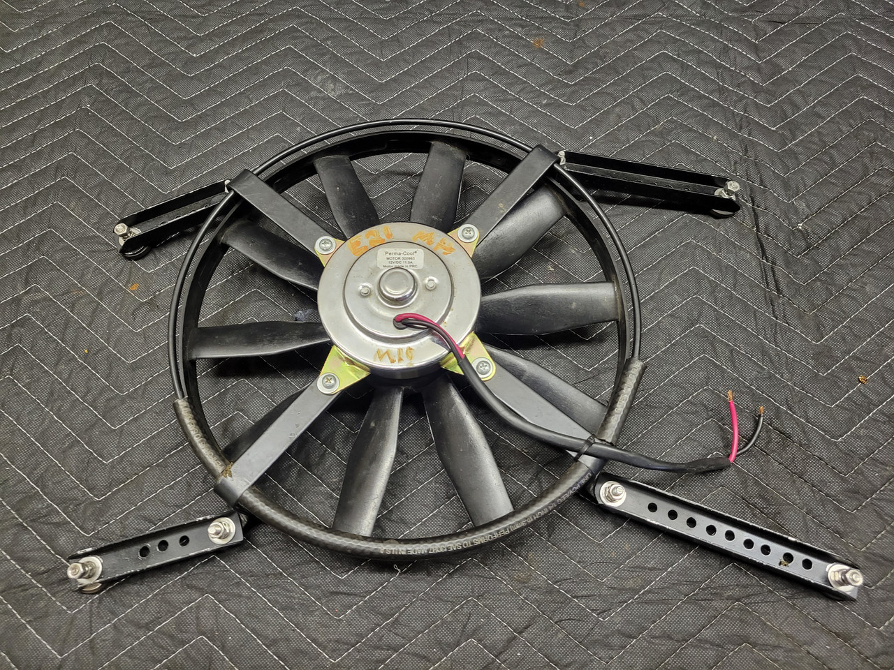 Wikipedia Perma-Cool 19112 12-Inch - 3300 CFM, Reversible, Universal ...