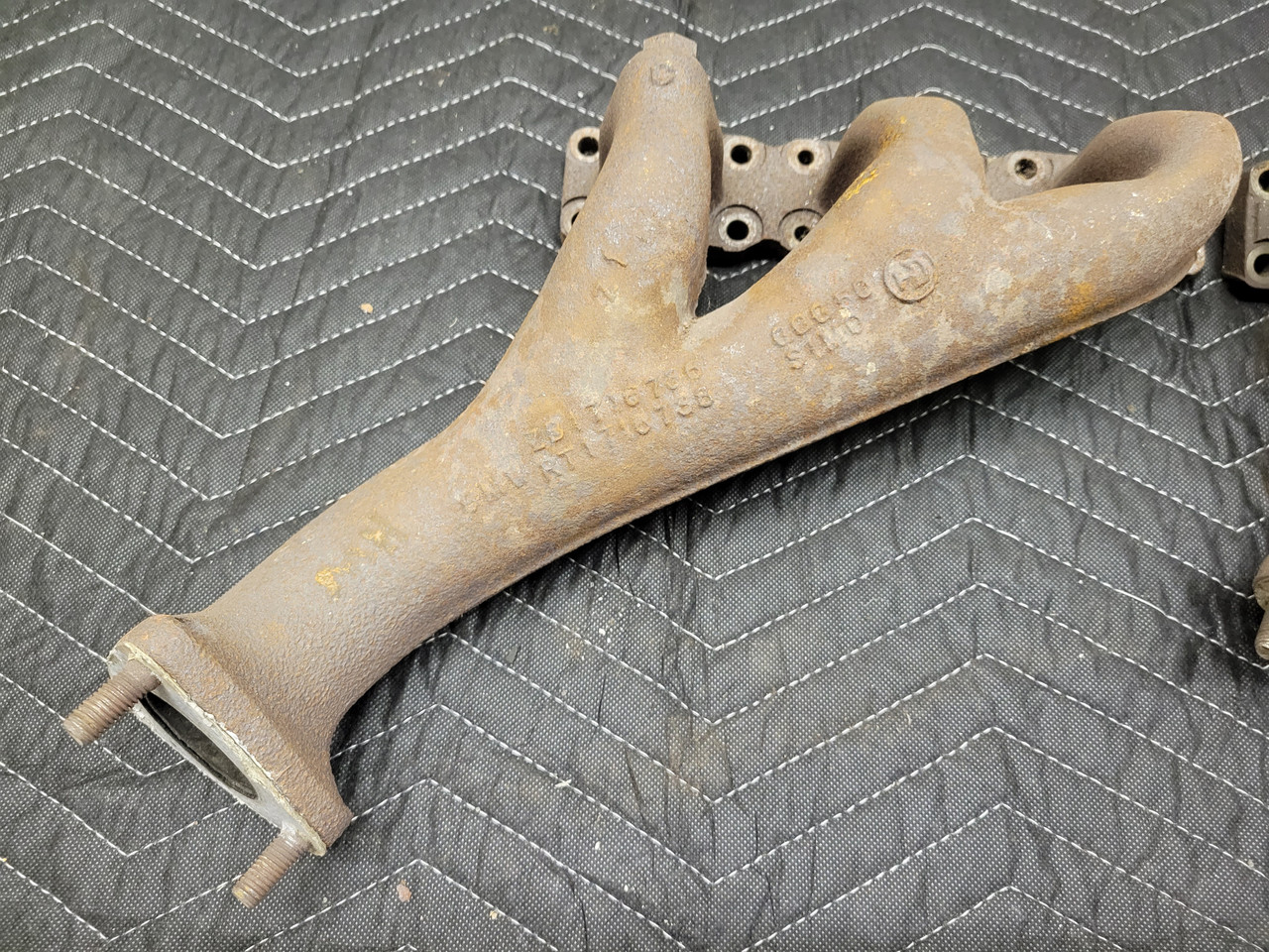 BMW E34/E36 11621716736 11621716733 | recycleBMWs.com | Used BMW Parts