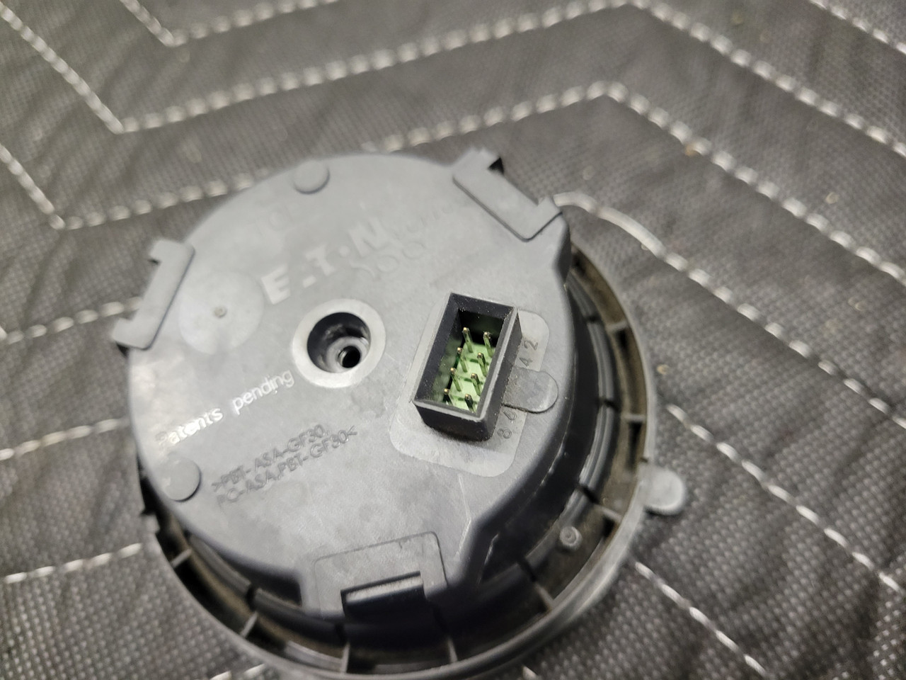 BMW E90 67137191398 | recycleBMWs.com | Used BMW Parts