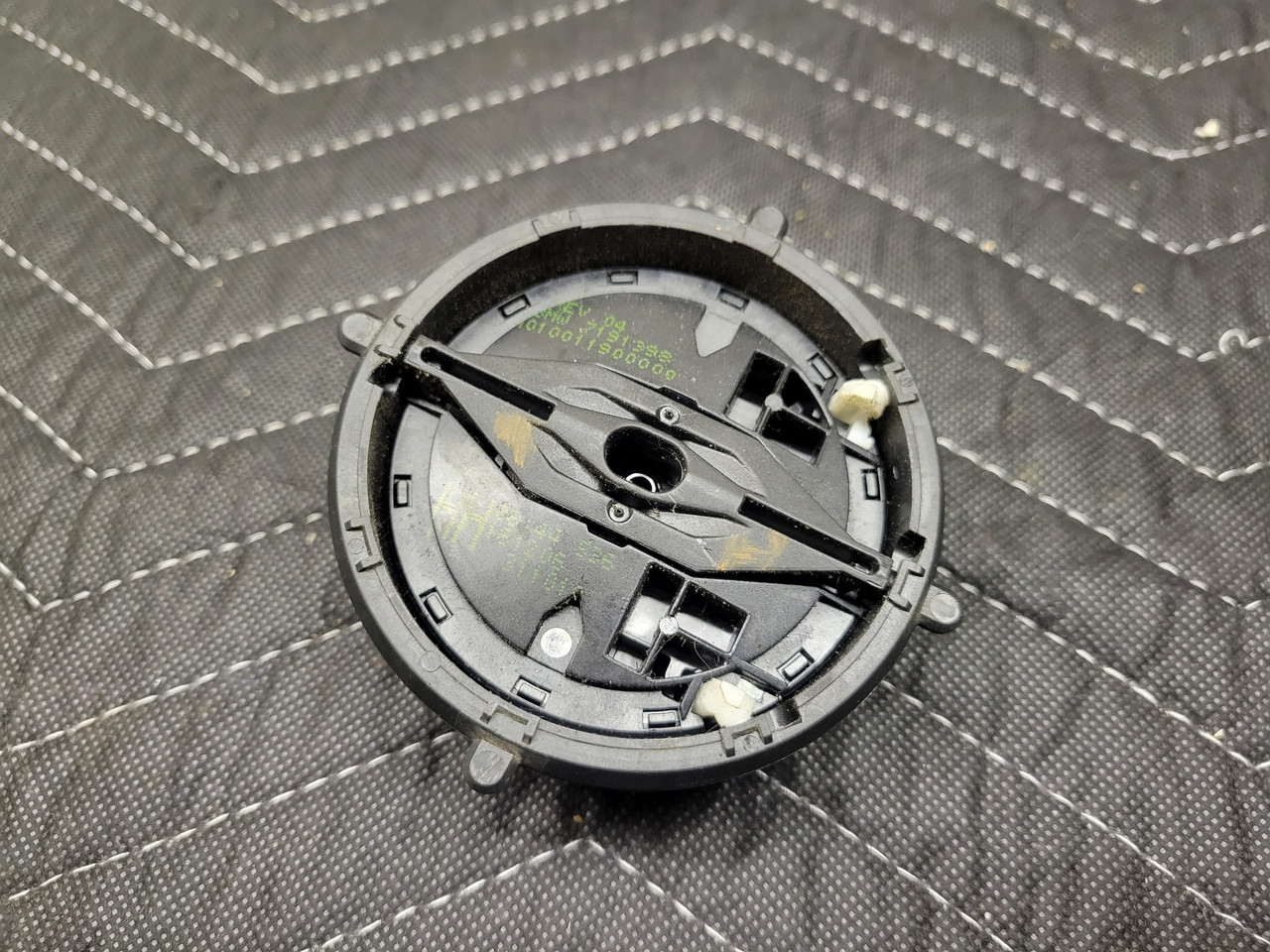 BMW E90 67137191398 | recycleBMWs.com | Used BMW Parts