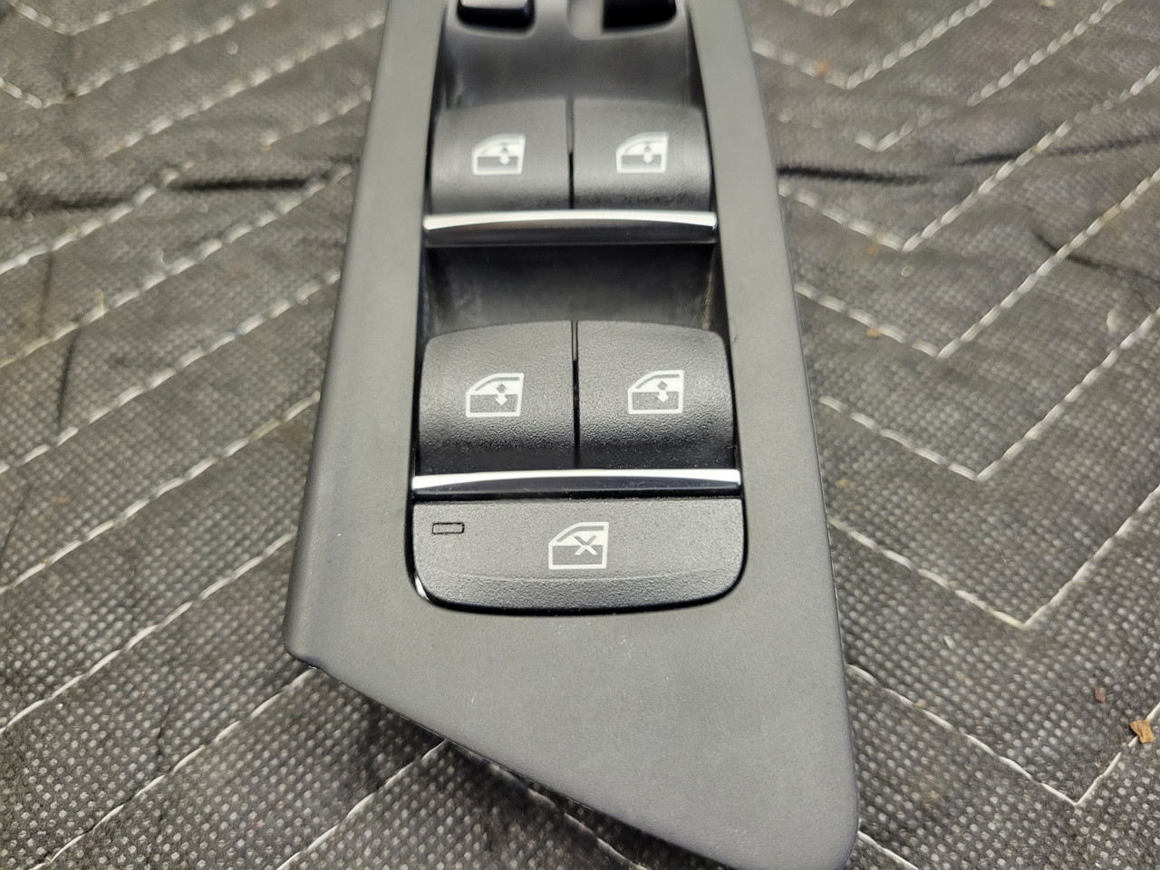 BMW F90/G30/G31 61316832728 | recycleBMWs.com | Used BMW Parts