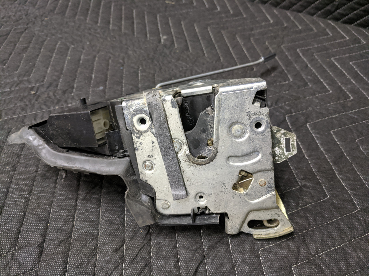 BMW E39 8235113 | recycleBMWs.com | Used BMW Parts