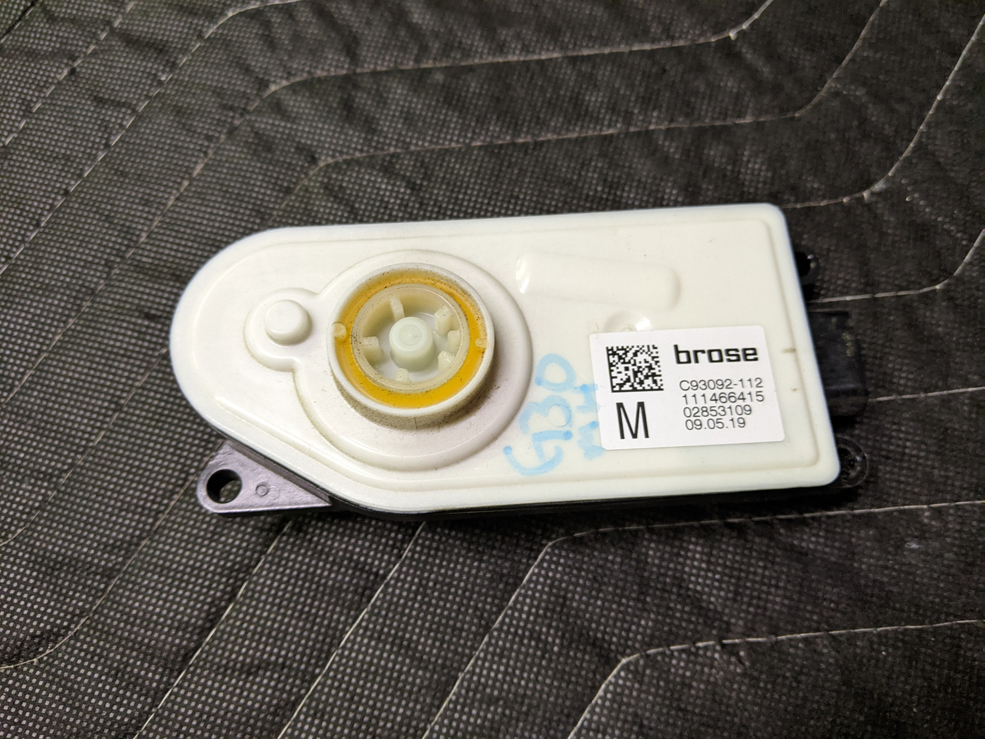 BMW G11/G12/G30/G31/G32/G38 51749854640 | recycleBMWs.com | Used BMW Parts