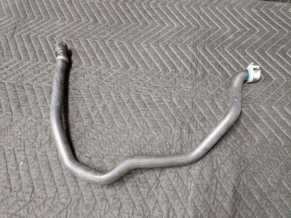 BMW E46 3-Series Heater Hose Rein 64218376153