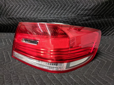BMW E92 3-Series Coupe Right Rear Tail Light 63217174404