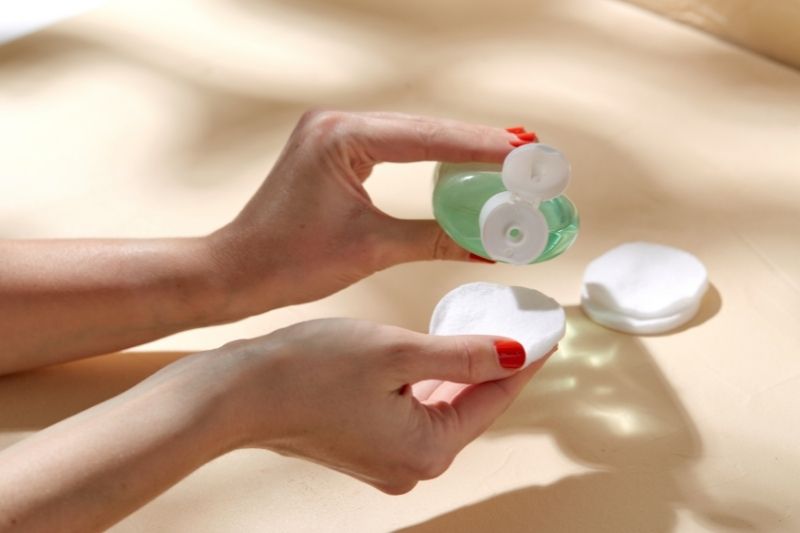 4 Benefits of Adding Toners to Your Skincare Routine - Jil Goorman Beauty